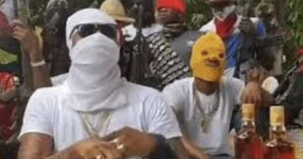 UN warnt haitianische 400 Mawozo-Banden, die in der Nähe des ...